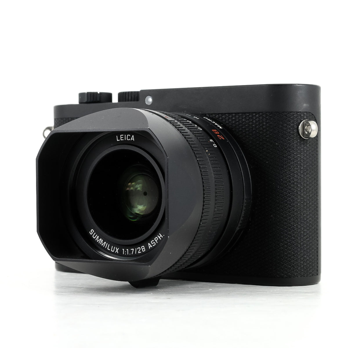 Discover the incredible features of the Leica QP at Camera Market 📷